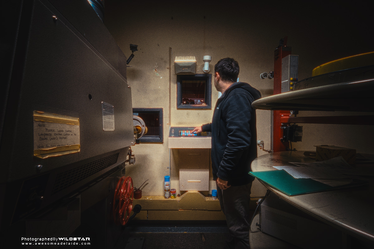Urban Exploring: The Piccadilly Theatre – Awesome Adelaide